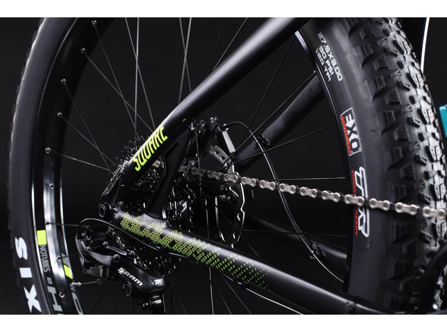 SILVERBACK SQUARE | Sportovnidum.cz